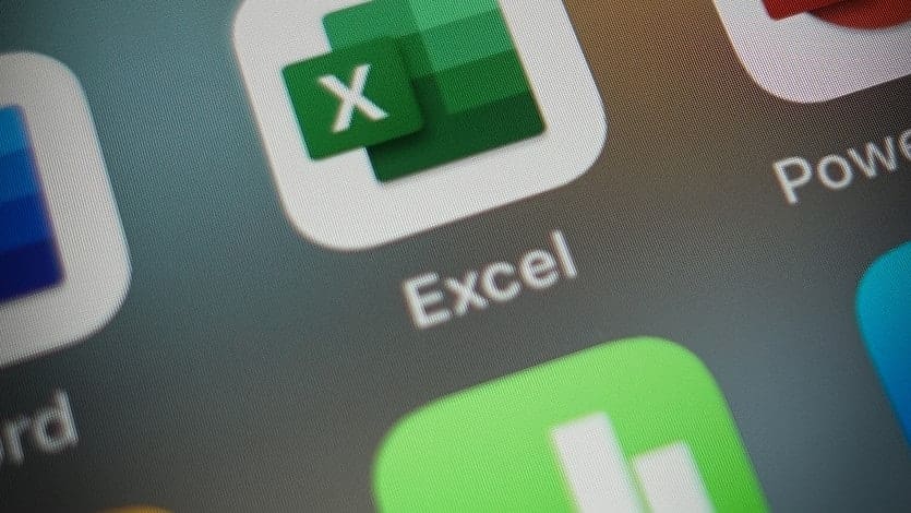 Financial modelling: Excel vs software